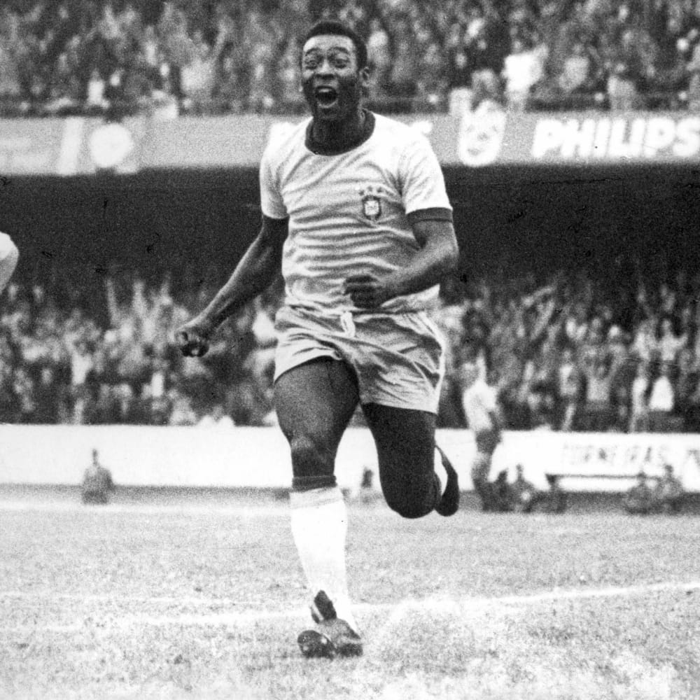 Roi Pelé : Histoire d'un champion que le football n'oubliera jamais ...