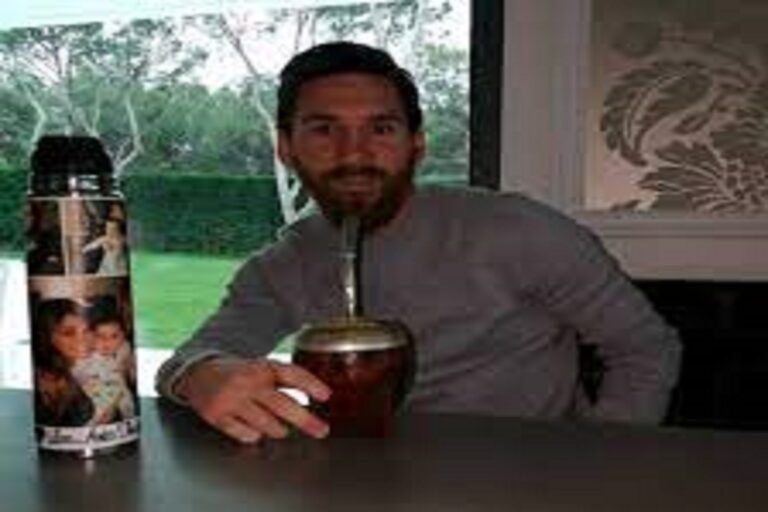 Lionel Messi : quelle est cette fameuse boisson dont il ne se sépare ...