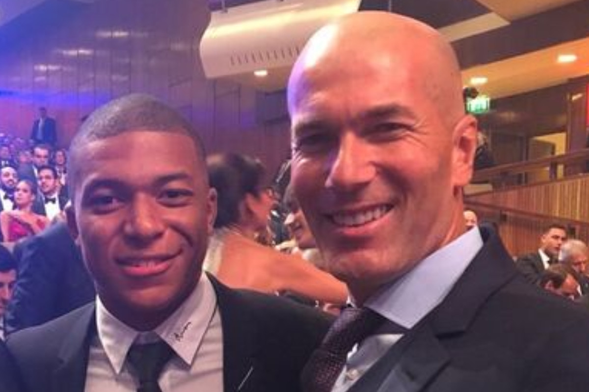 « On ne manque pas de respect à la légende » ; Mbappé clashe le ...