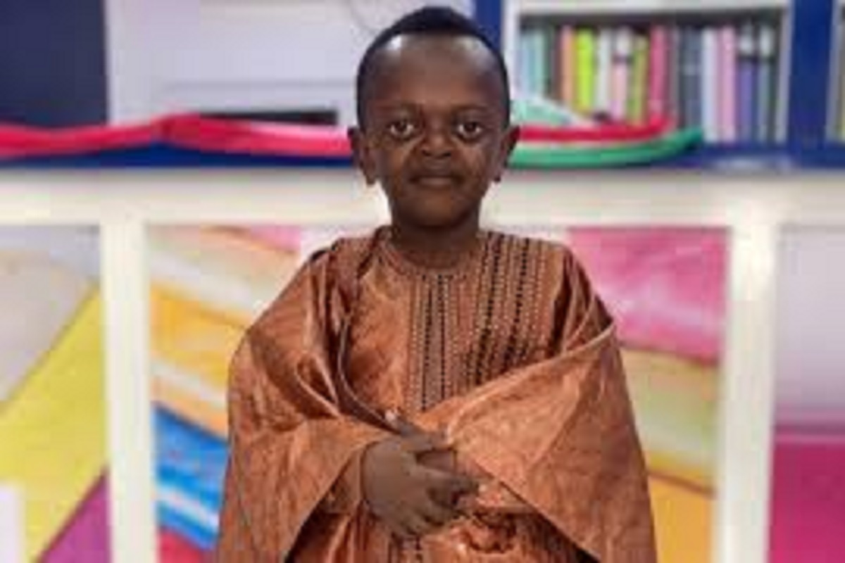 Grand M étranglé par un python : la scène surréaliste (vidéo) - YOP L-FRII