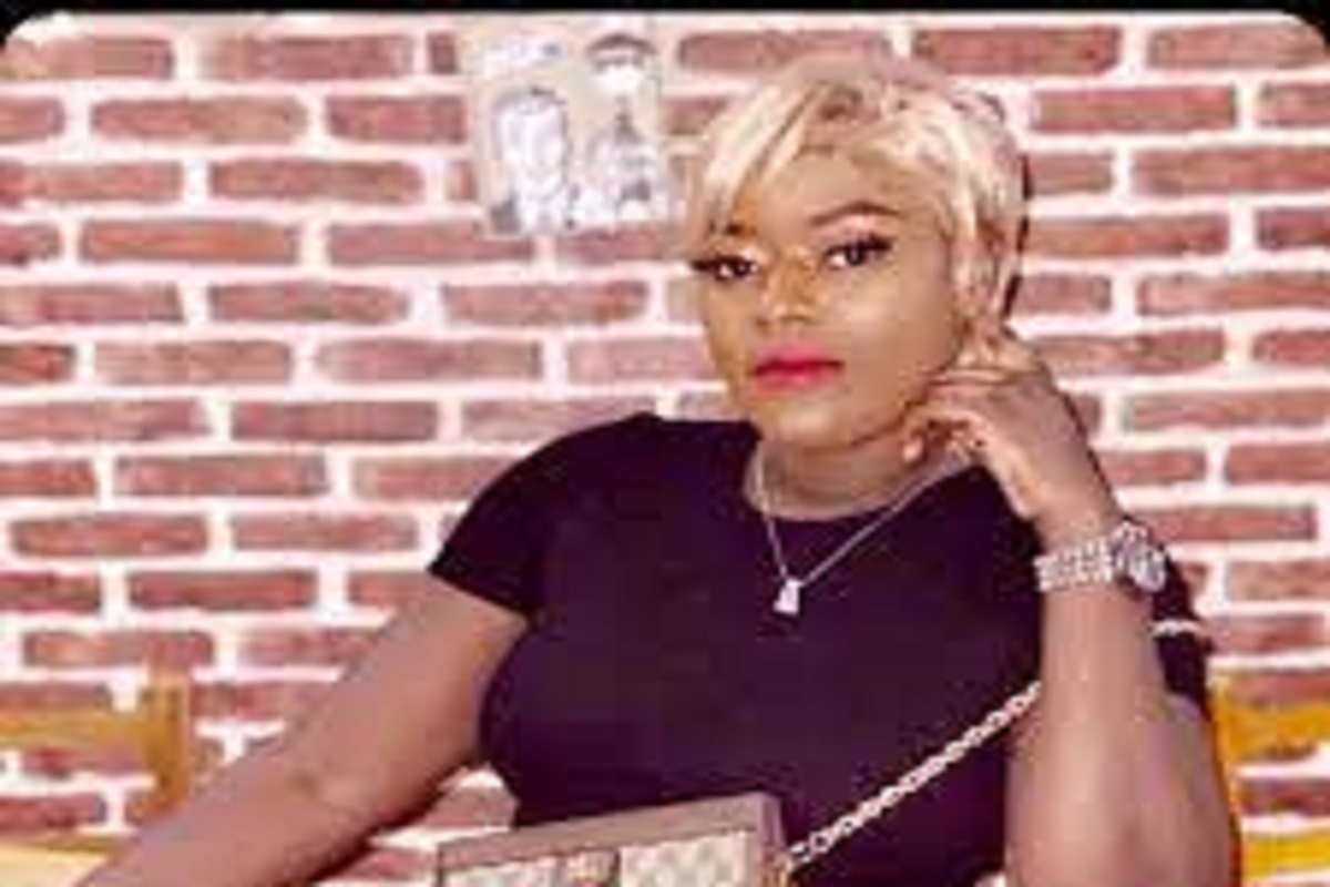 Vanessa Fashion : la grande amie de DJ Arafat frappée par un terrible ...