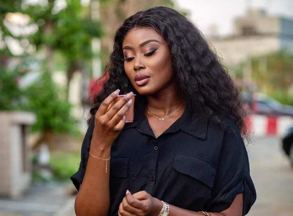 Esther Uha : sa mère réagit après qu'elle a dévoilé son intimité sur la toile - YOP L-FRII