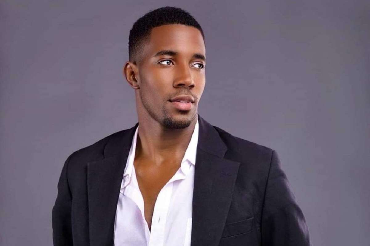 Cameroun : la toile sous le charme de Chris Mbele, ce mannequin qui ...