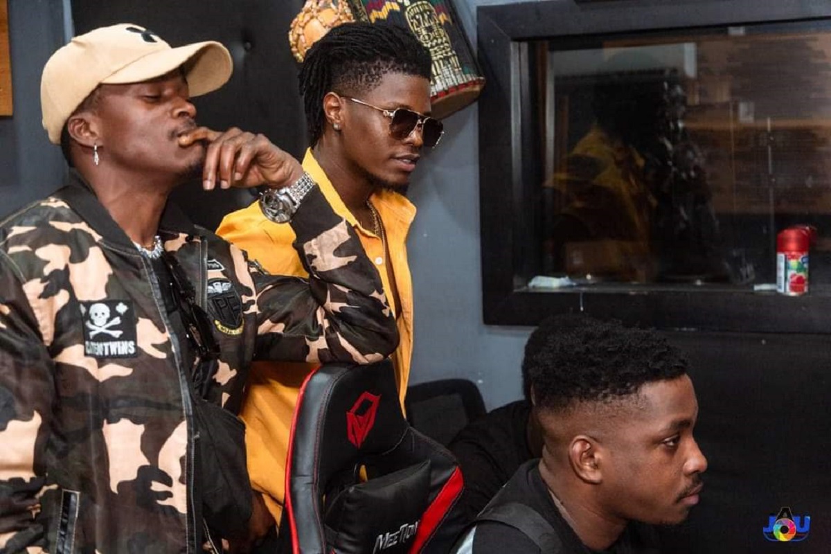 Santrinos Raphaël ft Debordo Leekunfa : cette fameuse collaboration ...