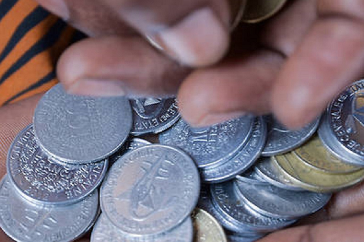 Refus des pièces lisses et rareté de la petite monnaie : voici la ...