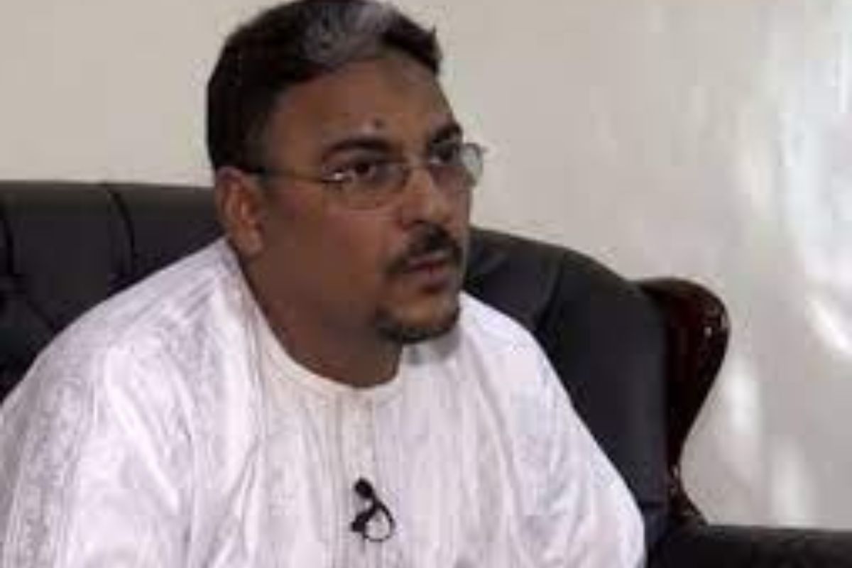 Issa Baba Ahmed : il n'a jamais mis pied à l'école mais pèse 300 ...