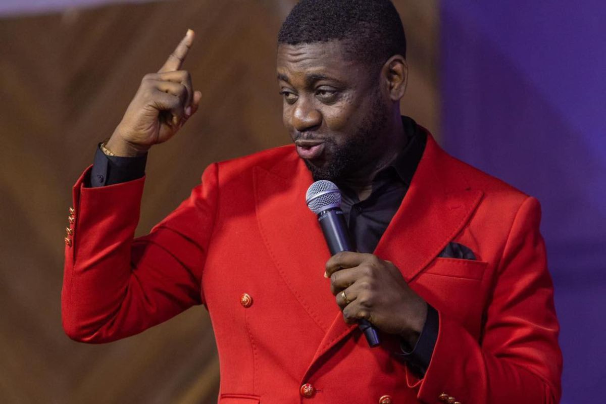 Athom's Mbuma : "Un homme qui donne l'argent de..."