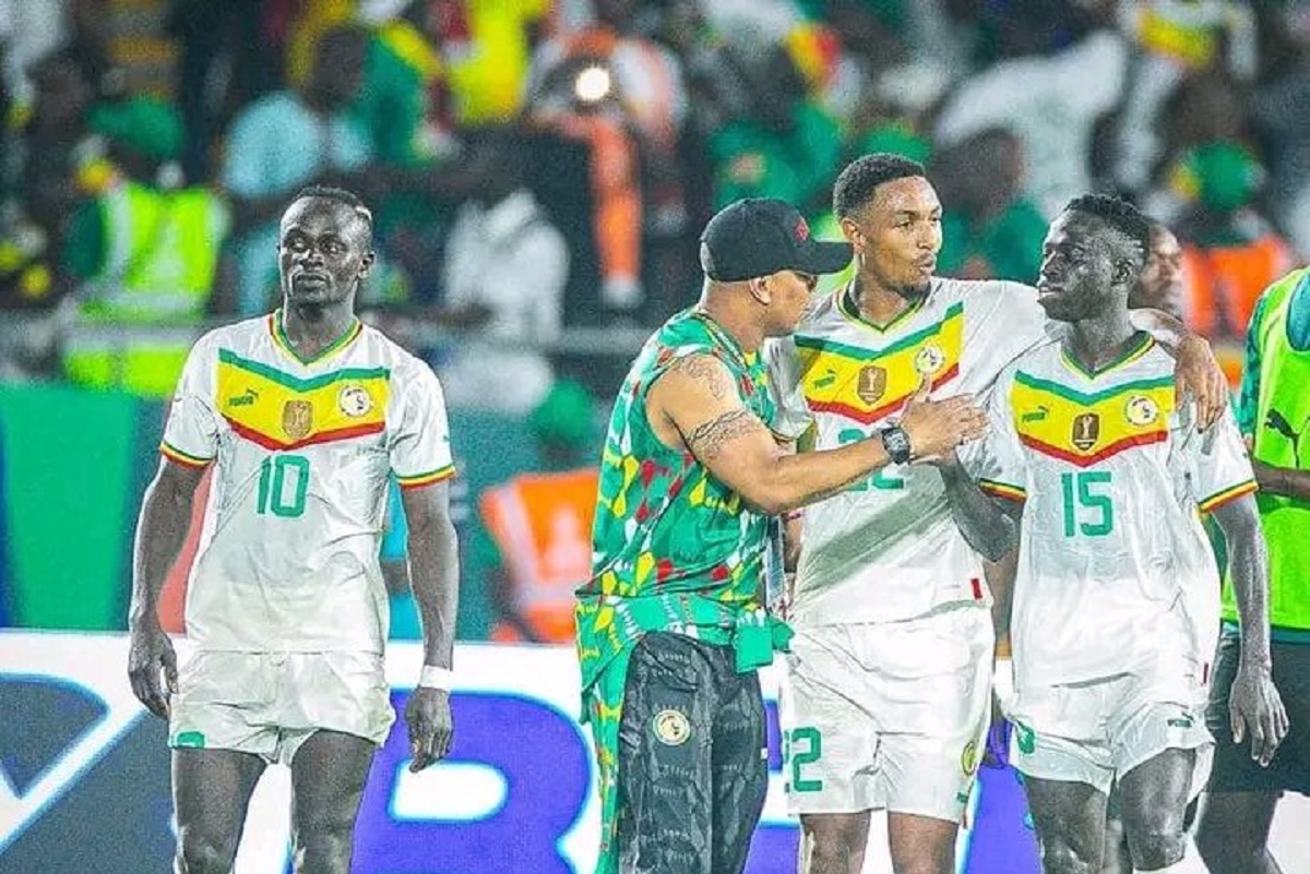 El Hadji Diouf inquiet pour ce cadre de la sélection sénégalaise : « Il doit faire beaucoup ...