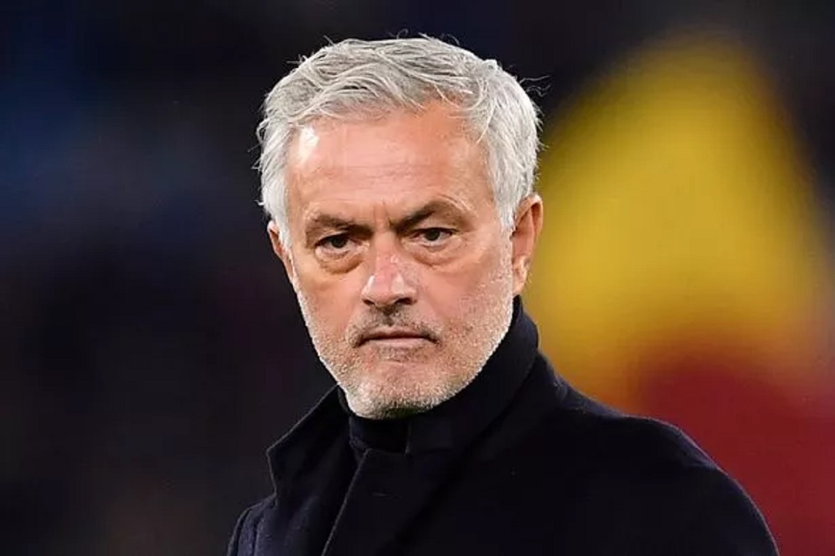 José Mourinho félicite cet attaquant nigérian après un exploit record José Mourinho félicite cet attaquant nigérian après un exploit record
