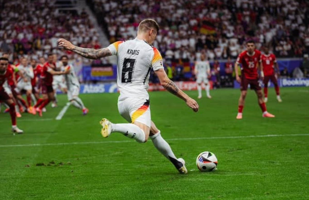 Messi 5e, Cristiano Ronaldo... : voici les 10 meilleurs tireurs de ...