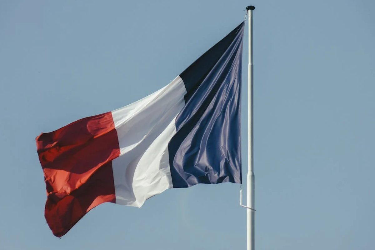 Trainée dans la boue et chassée à coup de pieds dans le Sahel, la ...