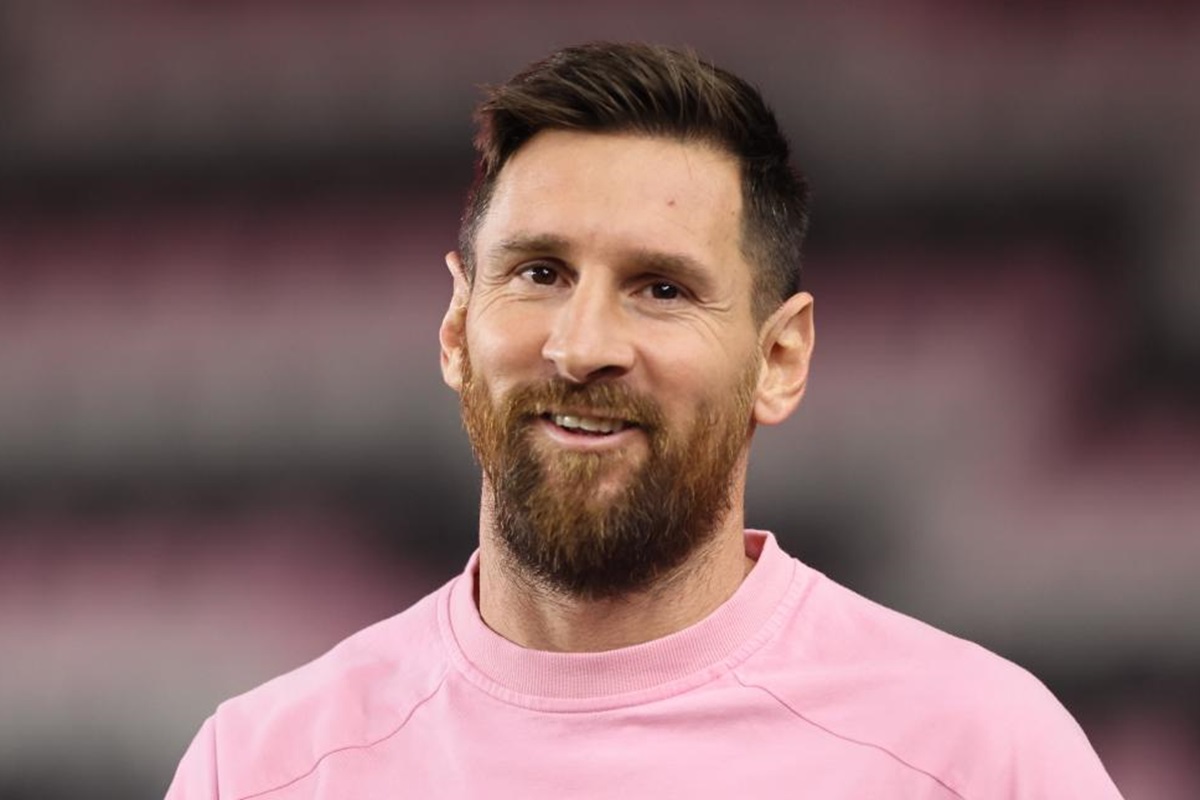 Lionel Messi sous le charme de cet artiste africain : "Mes fils sont ...