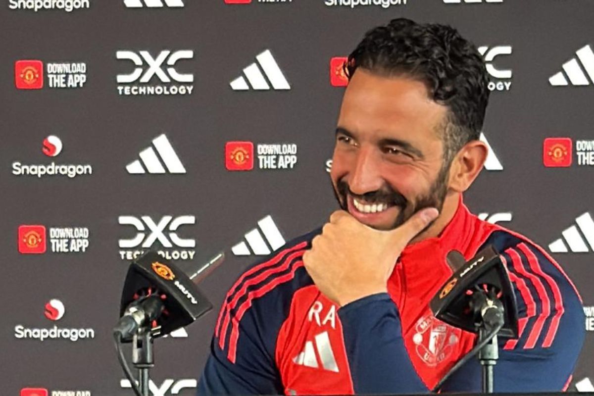 Manchester United : Ruben Amorim rend hommage à Sir Alex - YOP L-FRII