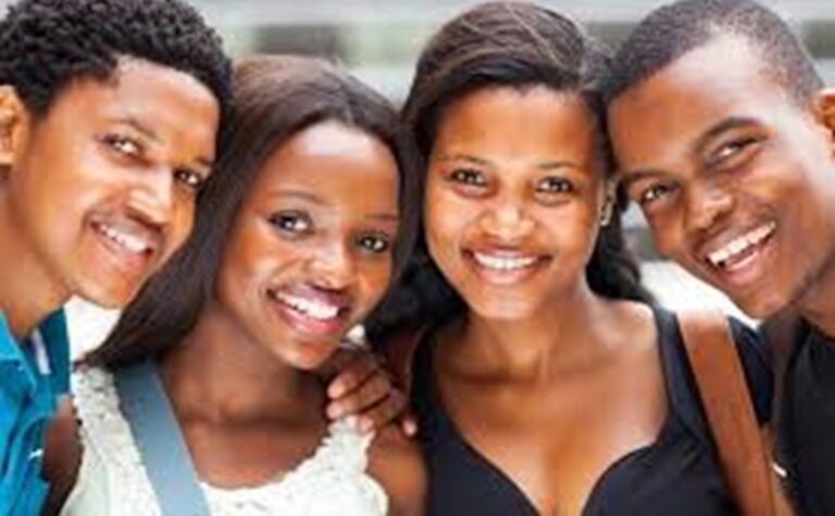 Maroc : offre de 150 bourses d'études pour les niveaux de Licence ...